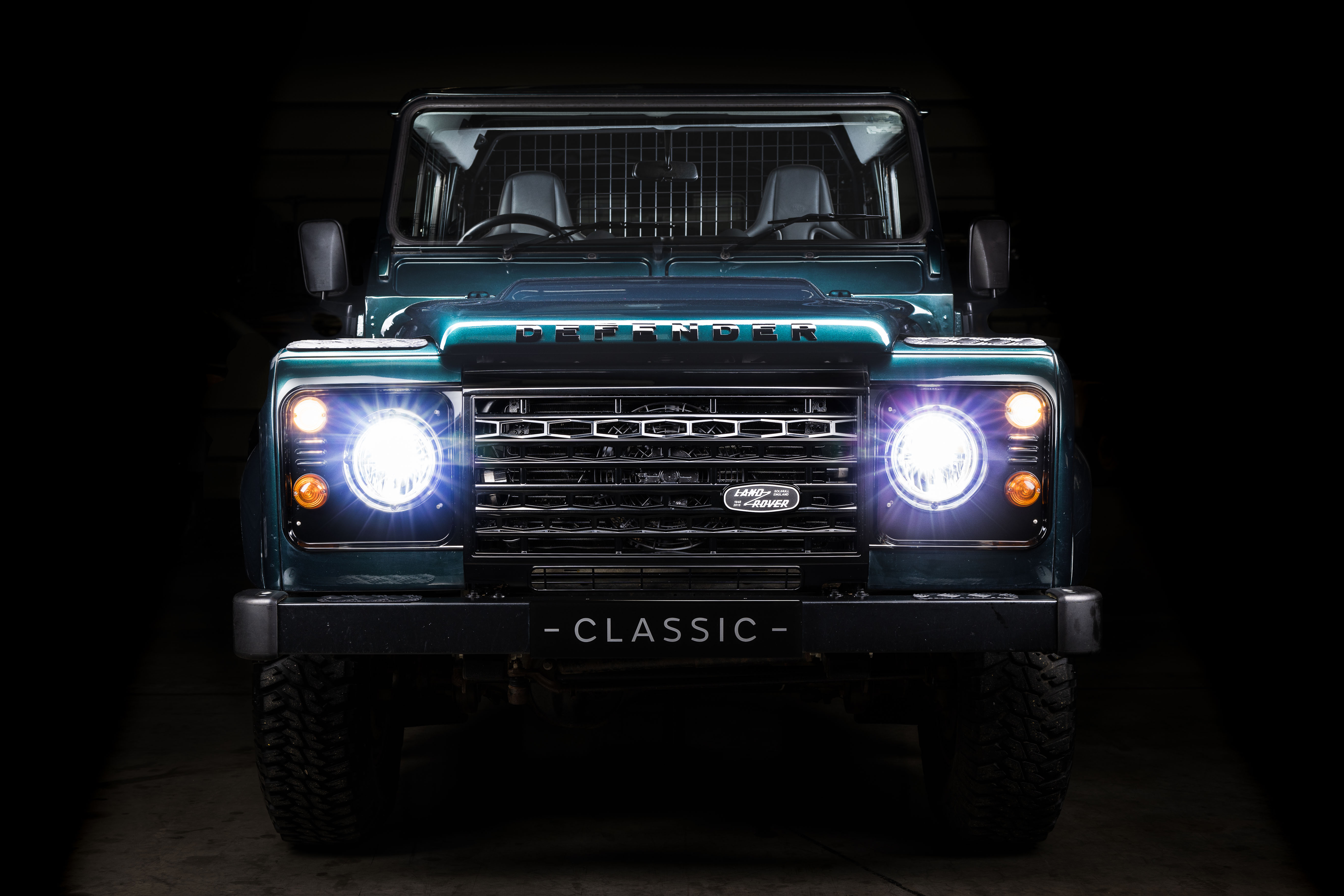 Defender Black Pack - Defender Accessories | Jaguar Land Rover Classic ...